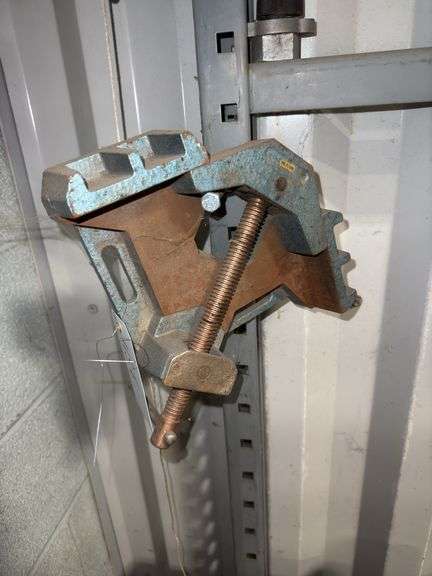 Welders angle clamp - Hurley Real Estate & Auctions