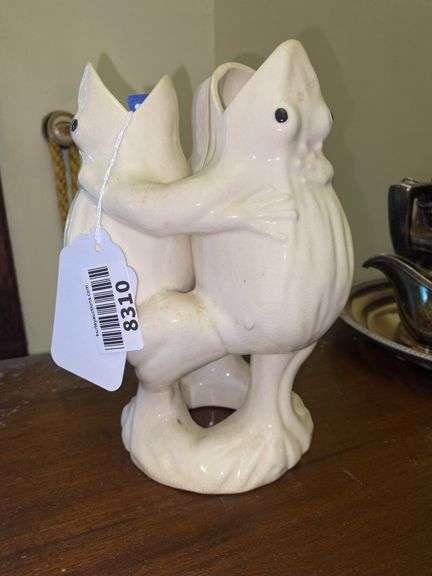 Three dancing frogs vase, Made in Japan - Hurley Real Estate & Auctions