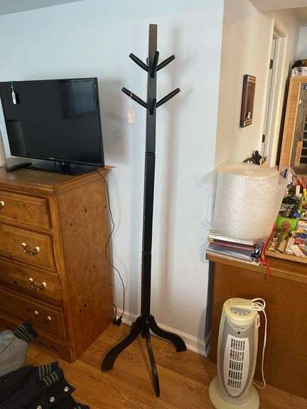 Wooden clothes tree - Hurley Real Estate & Auctions