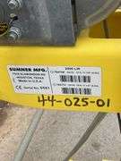 Sumner 2400 Compact Equipment lift 12' (3.7 m) & 16' (4.9 m) lifts ...