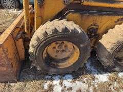 Gehl 4600 skid steer 1190 hours. Stored in shed. Has been sitting for ...