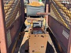 Gehl 4600 skid steer 1190 hours. Stored in shed. Has been sitting for ...