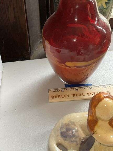 Ruby blown art glass vase - Hurley Real Estate & Auctions
