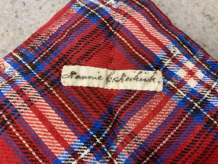 Four Patch patchwork quilt w/ red ground, Nannie C. Neikirk label ...