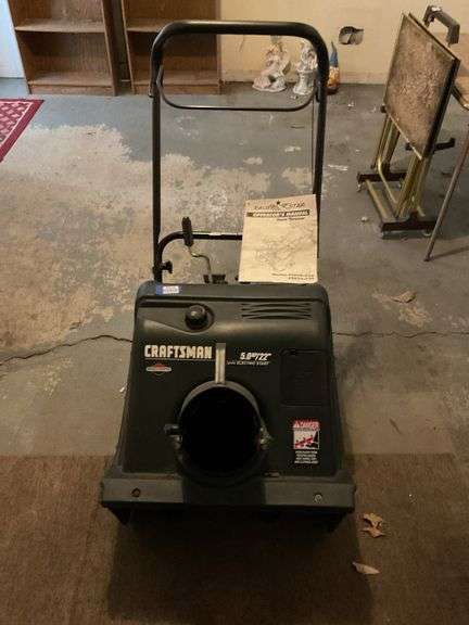 Craftsman 22" gas powered snowblower with electric start. 5.0hp Briggs ...