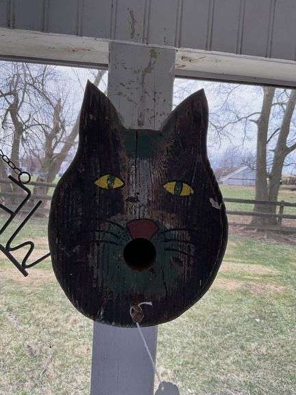 Wooden cat head birdhouse - Hurley Real Estate & Auctions