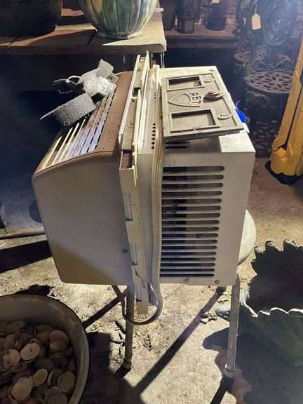 GE window AC unit - Hurley Real Estate & Auctions