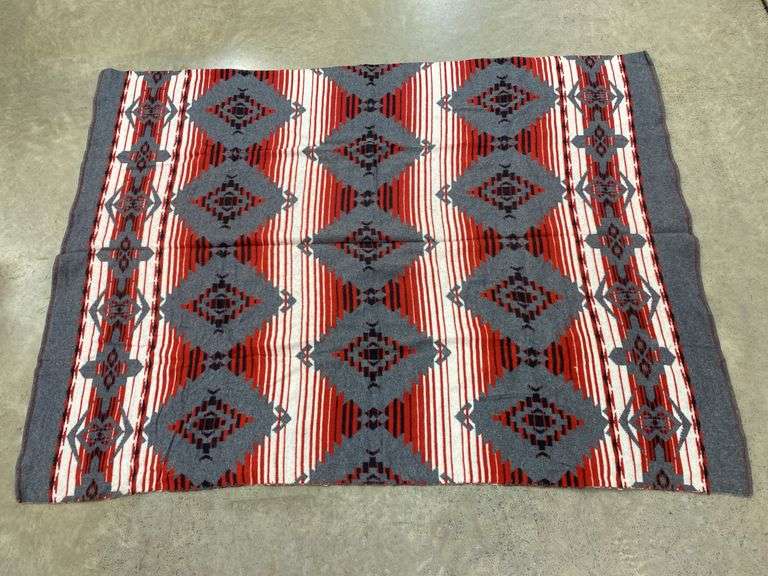 Woven camp blanket: gray/red/white - Hurley Real Estate & Auctions