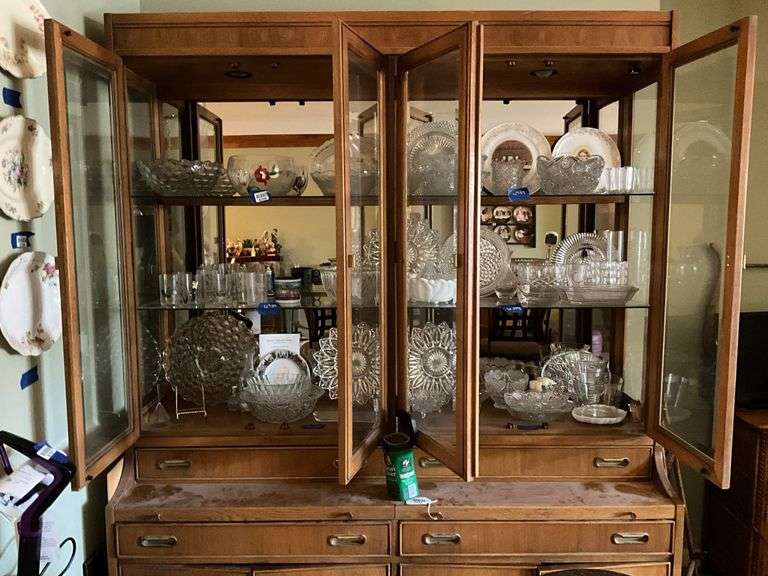 Contents of three shelves: 1998 Frederick County collector plate, milk ...