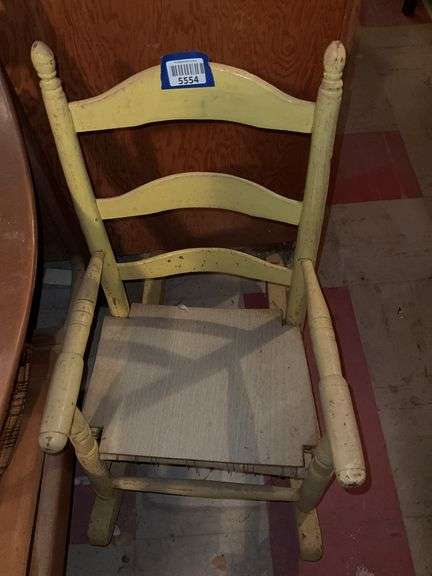Child's ladderback rocker in yellow paint - Hurley Real Estate & Auctions