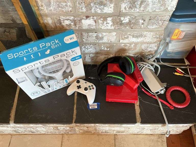 Wii Sports Pack, Nintendo Wii console, headphones - Hurley Real Estate ...