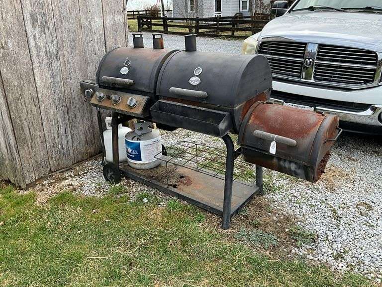Char-Griller gas grill w/ full propane tanks - Hurley Real Estate ...