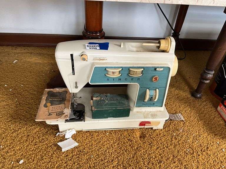 Singer Touch & Sew portable sewing machine - Hurley Real Estate & Auctions