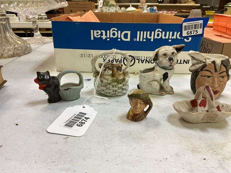 Miniature china novelties lot - Hurley Real Estate & Auctions