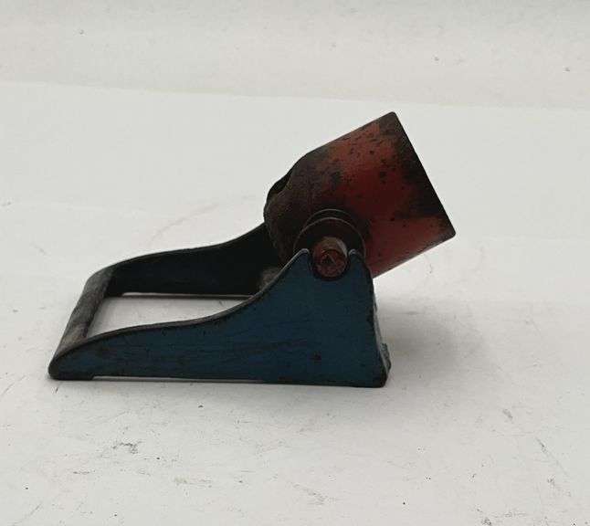 Cast iron toy firecracker cannon - Hurley Real Estate & Auctions