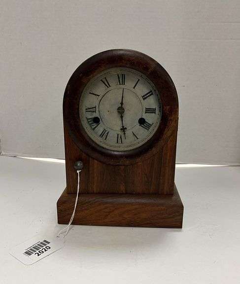 Beehive cottage clock 9.5” - Hurley Real Estate & Auctions