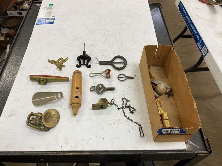 Collectibles lot including: marbles razor blade sharpener, jaw harps ...