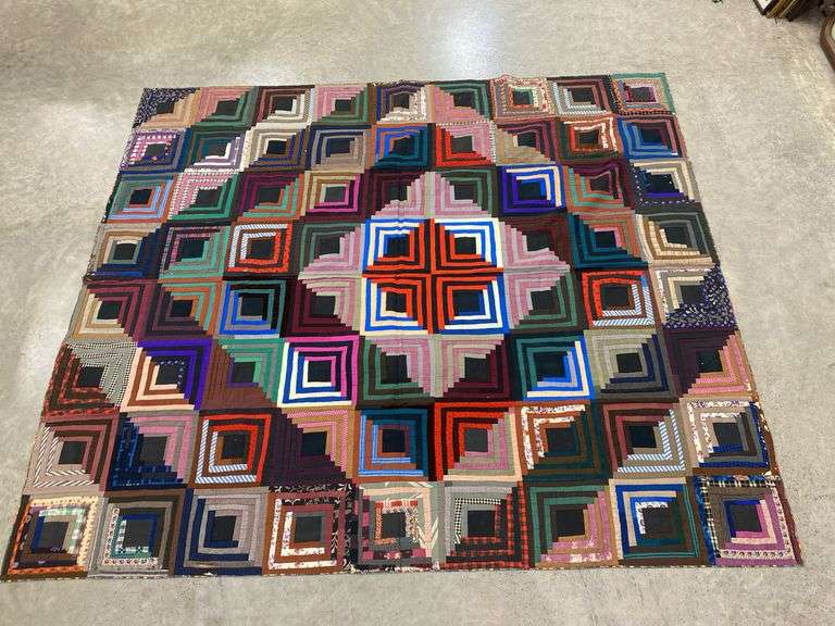 Log Cabin patchwork quilt w/ Nannie C. Wolf label - Hurley Real Estate ...
