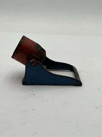 Cast iron toy firecracker cannon - Hurley Real Estate & Auctions