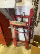 Larin motorcycle/ATV jack w/ manual - Hurley Real Estate & Auctions
