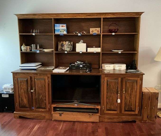Wall unit - no contents 93.5x25.5x78.25 - Hurley Real Estate & Auctions
