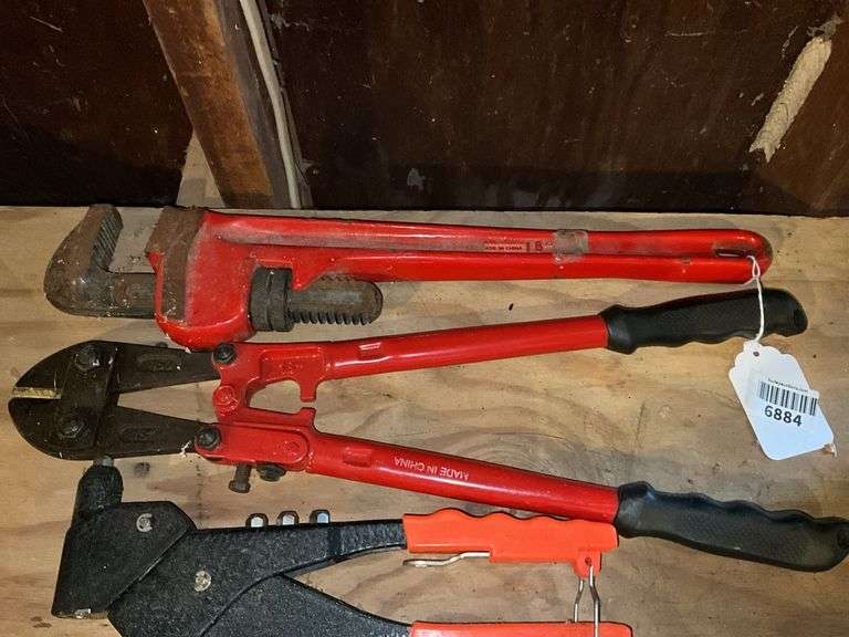 Pipe wrench, bolt cutter, riveter - Hurley Real Estate & Auctions