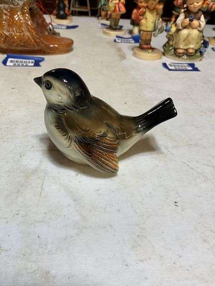 Goebel bird figurine - Hurley Real Estate & Auctions