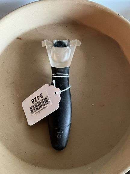 Pampered Chef stoneware & zester - Hurley Real Estate & Auctions
