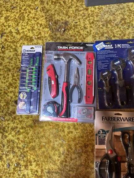 Tool kits in packages - Hurley Real Estate & Auctions