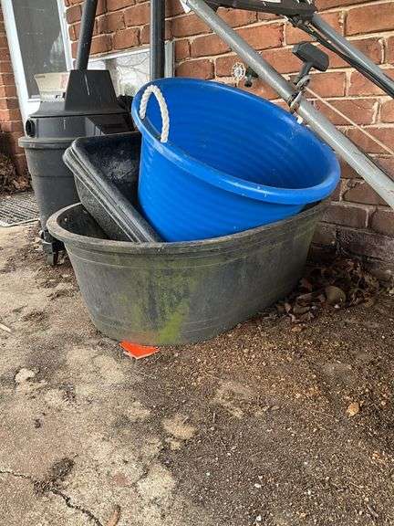 Plastic tubs - Hurley Real Estate & Auctions