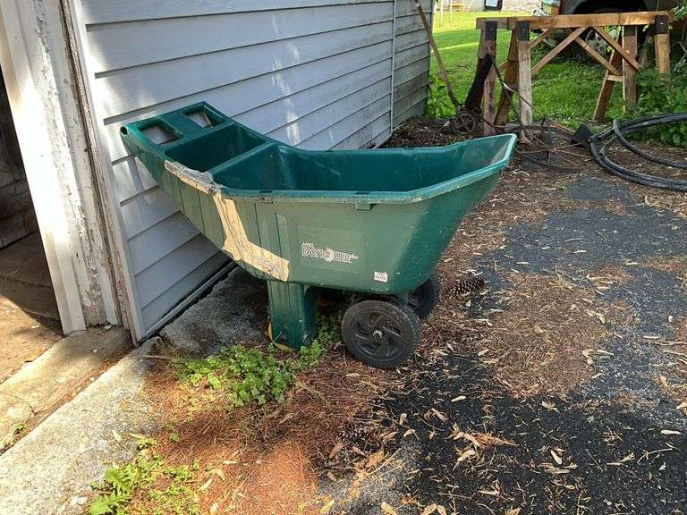 Lawn & Garden cart - Hurley Real Estate & Auctions