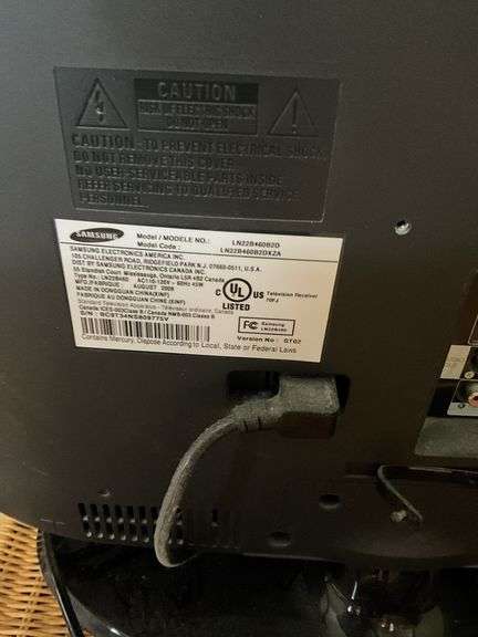 22 in Samsung LCD TV LN22B460B2D - Hurley Real Estate & Auctions
