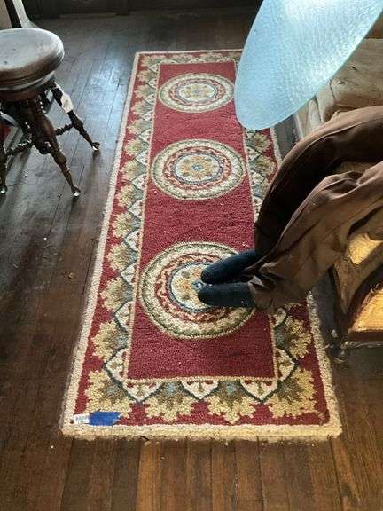 Hooked rug w/ red ground - Hurley Real Estate & Auctions