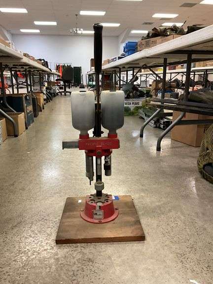 Pacific DL-105 reloader - Hurley Real Estate & Auctions