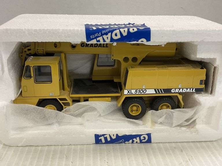 Gradall XL5100 truck mount excavator diecast model - Hurley Real Estate ...