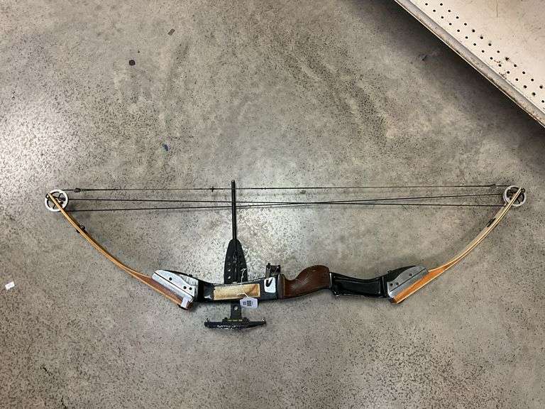 Jennings Arrowstar Mark II compound bow with Tru-Shot 300 bowsight ...