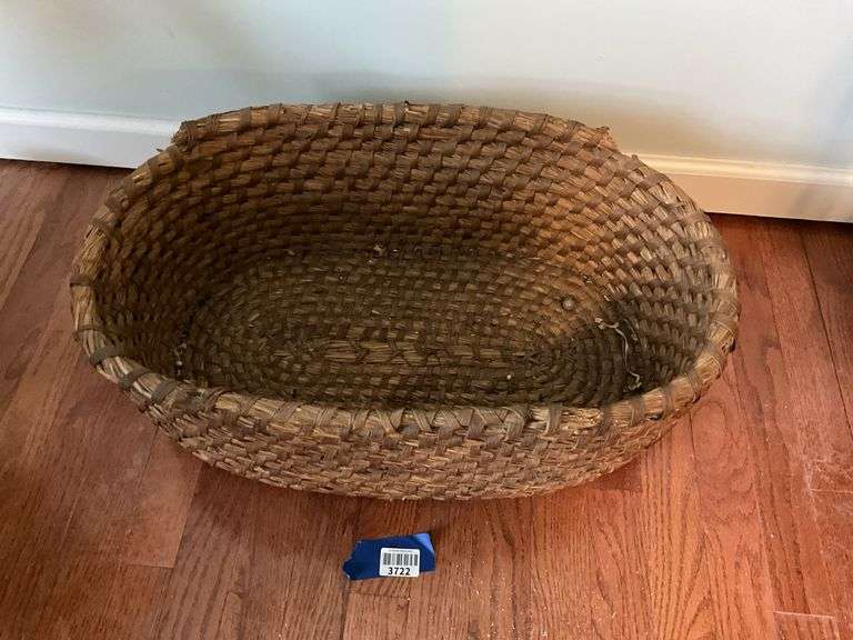 Early Primitive Rye Basket - Hurley Real Estate & Auctions