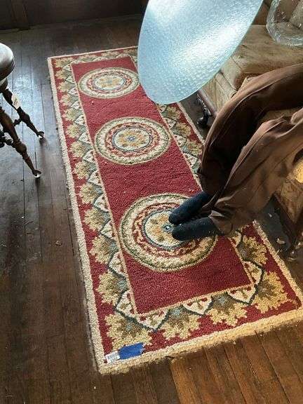 Hooked rug w/ red ground - Hurley Real Estate & Auctions