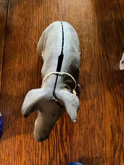Cast iron pig coin bank - Hurley Real Estate & Auctions