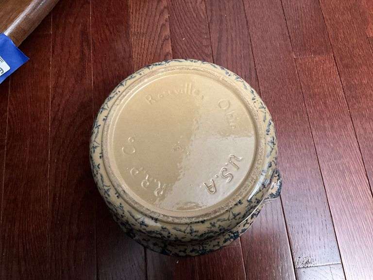 Robinson Ransbottom blue spongeware covered crock - Hurley Real Estate ...