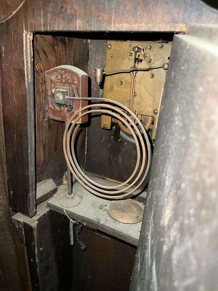 Oak case floor clock - Hurley Real Estate & Auctions