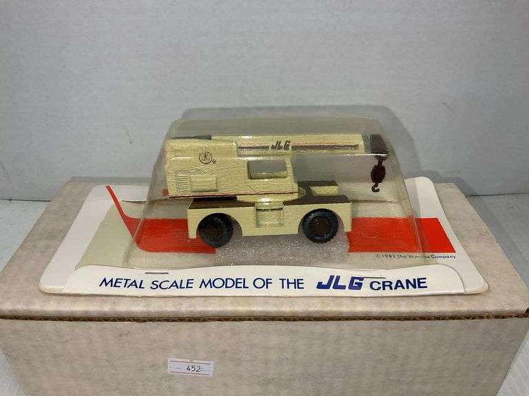 JLG 8875 diecast crane model - Hurley Real Estate & Auctions
