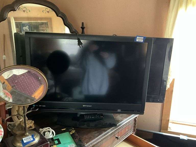 Two 32 in TVs - Emerson LC320EM1F & Haier L32F1120 - Hurley Real Estate ...