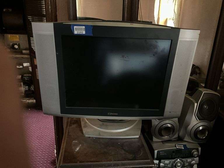 Emerson 20 in TV EWL20S5 - Hurley Real Estate & Auctions