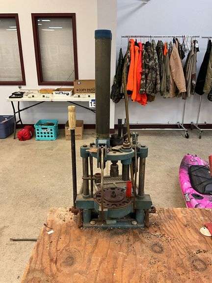 Reloading Press with Stand 32x18x30 - Hurley Real Estate & Auctions
