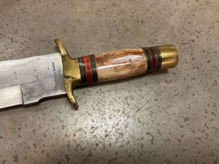 Timber Rattler knife w/ sheath - Hurley Real Estate & Auctions