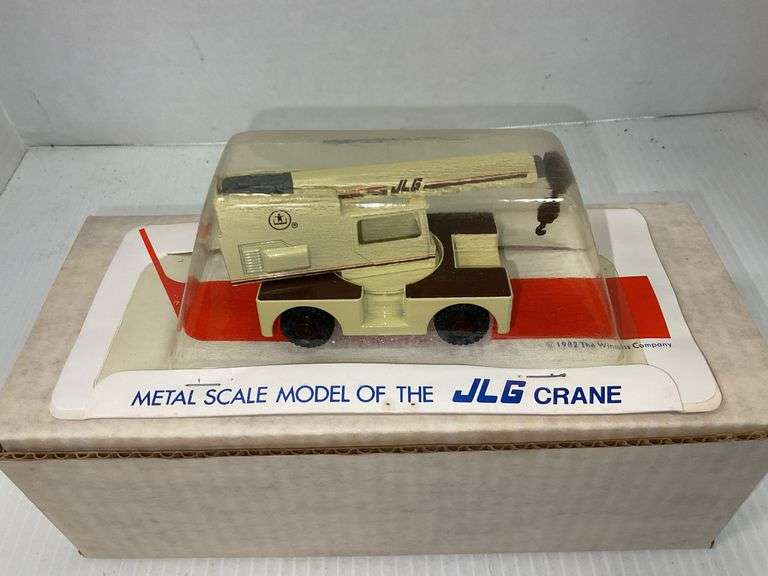JLG 8875 diecast crane model - Hurley Real Estate & Auctions