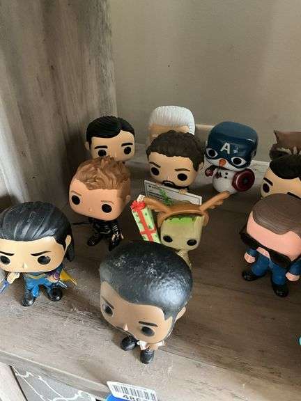 Lot of 12 assorted Funko Pops characters - Hurley Real Estate & Auctions