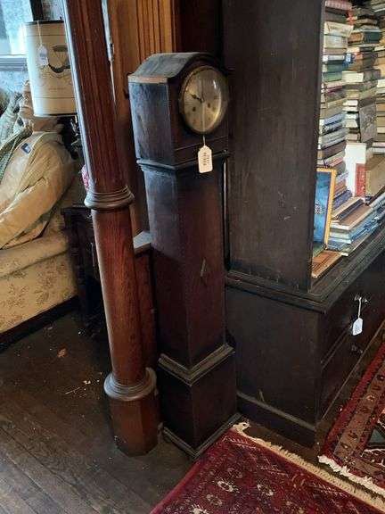 Oak case floor clock - Hurley Real Estate & Auctions