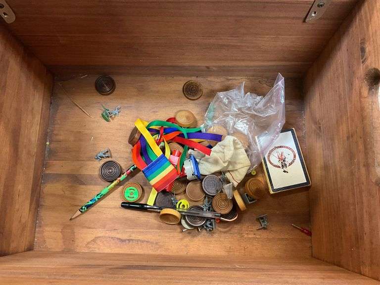 Remington wooden checker box - Hurley Real Estate & Auctions